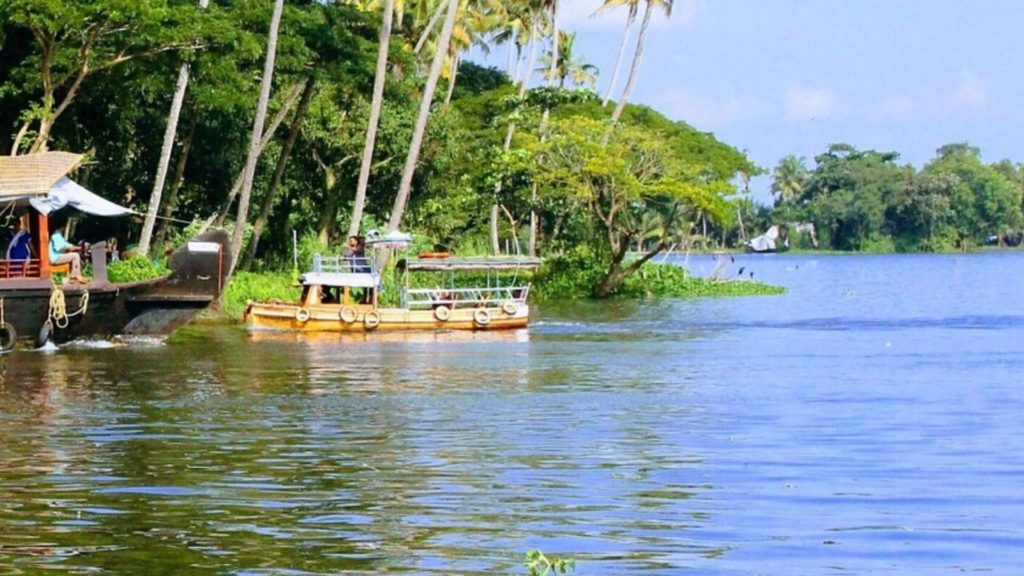 20 Major Lakes in India That Will Amaze You | WildlifeZones