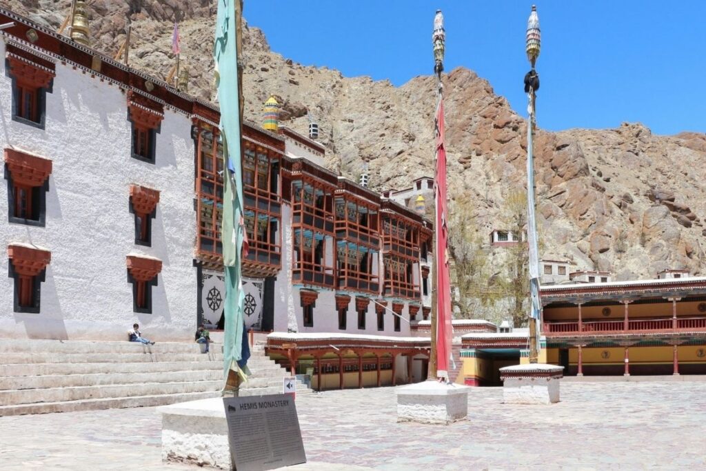 10 Best Tourist Places in Ladakh To Visit - WildlifeZones