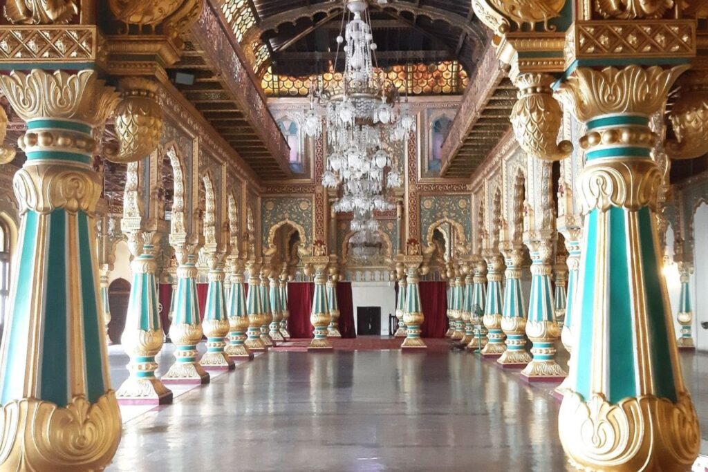 A Complete Guide To Mysore Palace | WildlifeZones